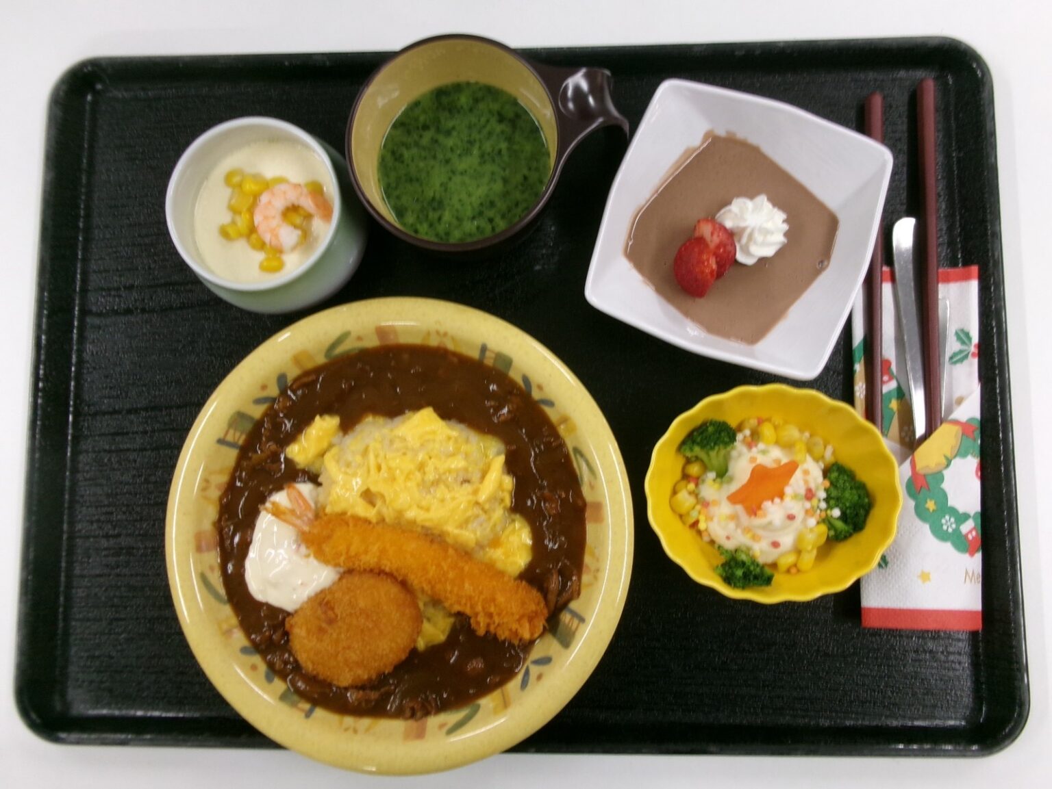 クリスマス会を開催しました！ - 杉並区の介護付き有料老人ホーム｜NEXTライフデザイン/NEXT-LD 新高円寺